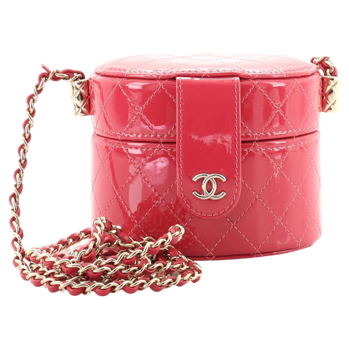 Chanel CC Allure Vanity Case with Chain Quilted Patent Mini For Sale at ...