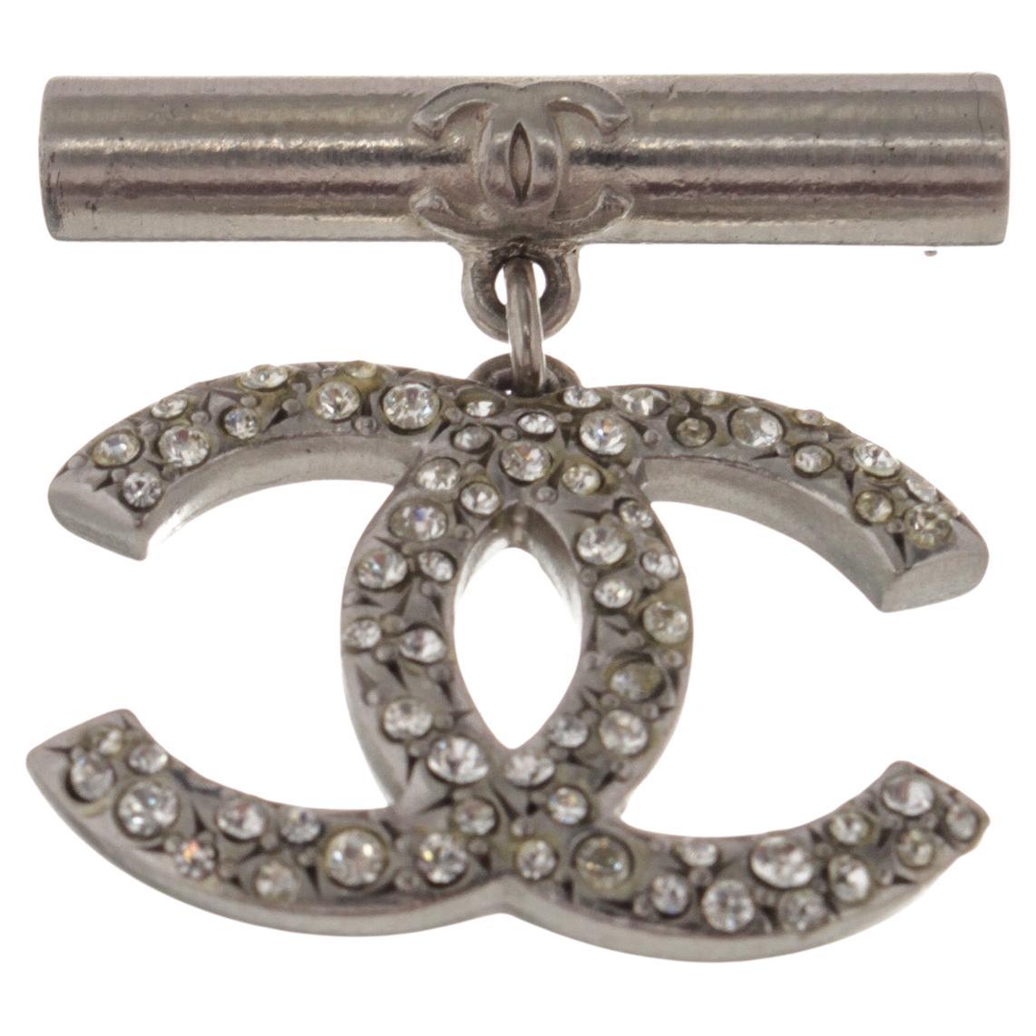 Chanel Gilt Flower Brooch: Workshop Gripoix For Sale at 1stDibs