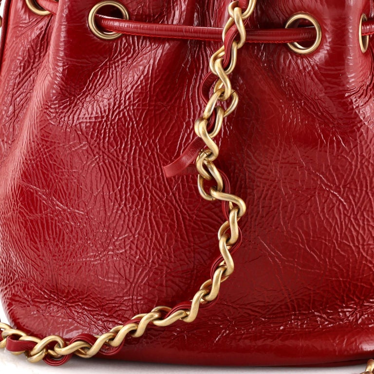 Chanel CC Drawstring Bucket Bag Shiny Aged Calfskin Small For Sale at ...