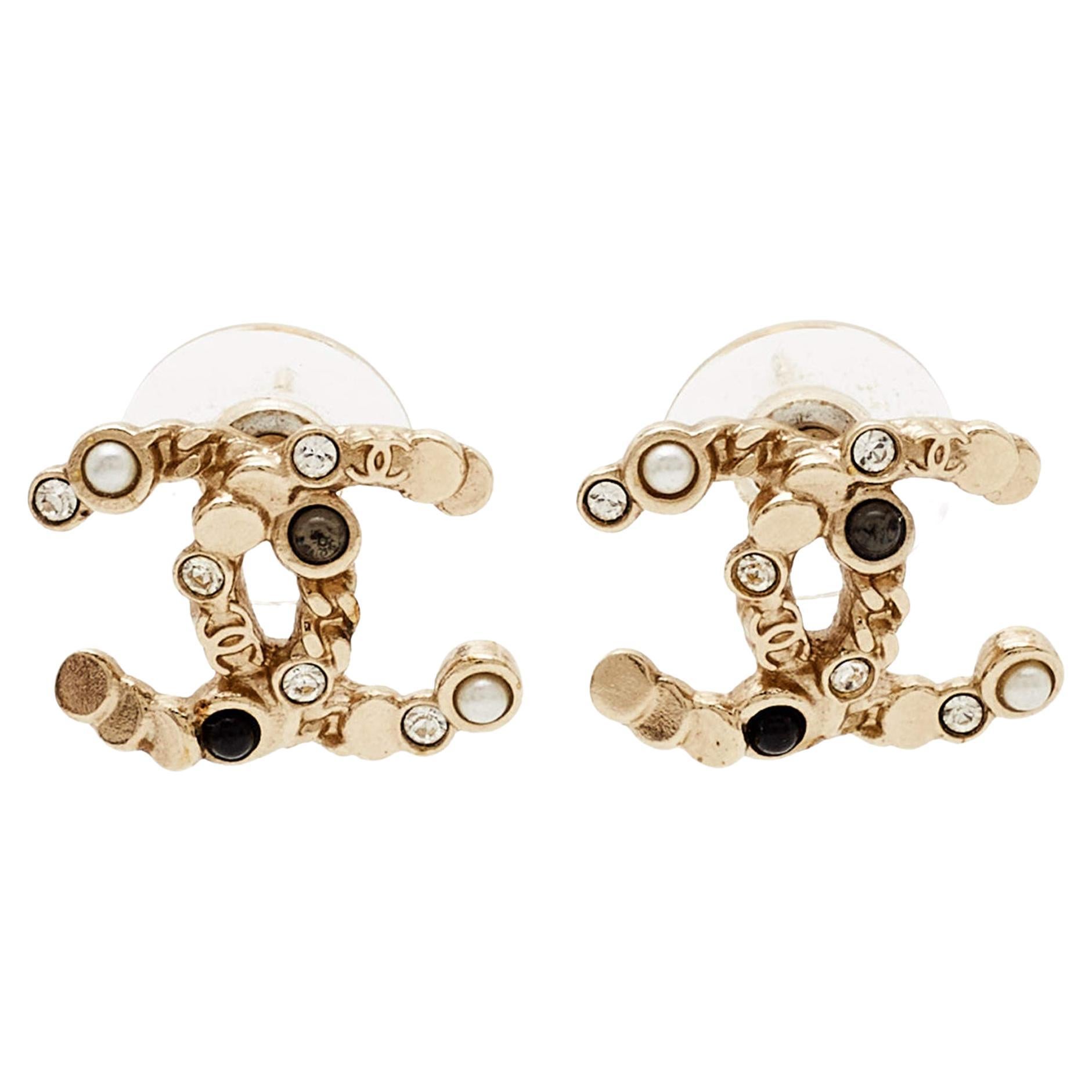 Chanel CC Faux Pearl Glass Crystal Gold Tone Earrings For Sale at 1stDibs
