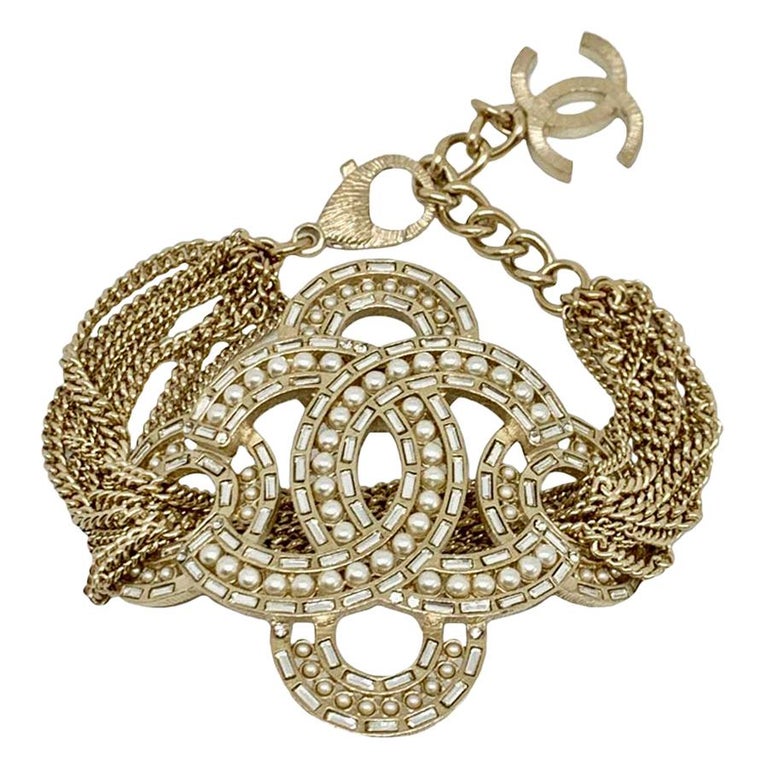 CHANEL CC Gold Chain Bracelet at 1stDibs