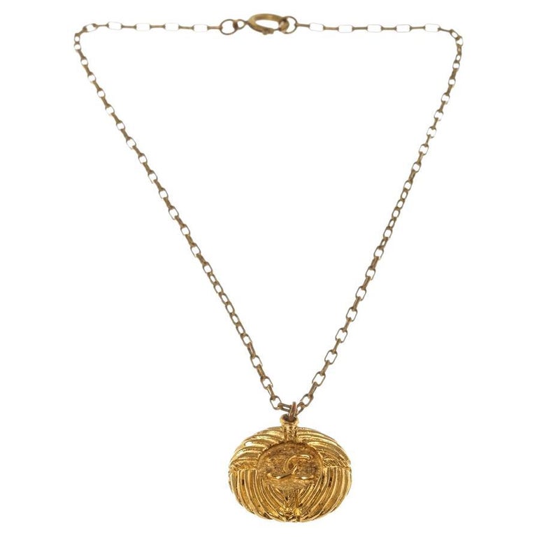 Chanel CC Gold Coco Mark Necklace For Sale at 1stDibs