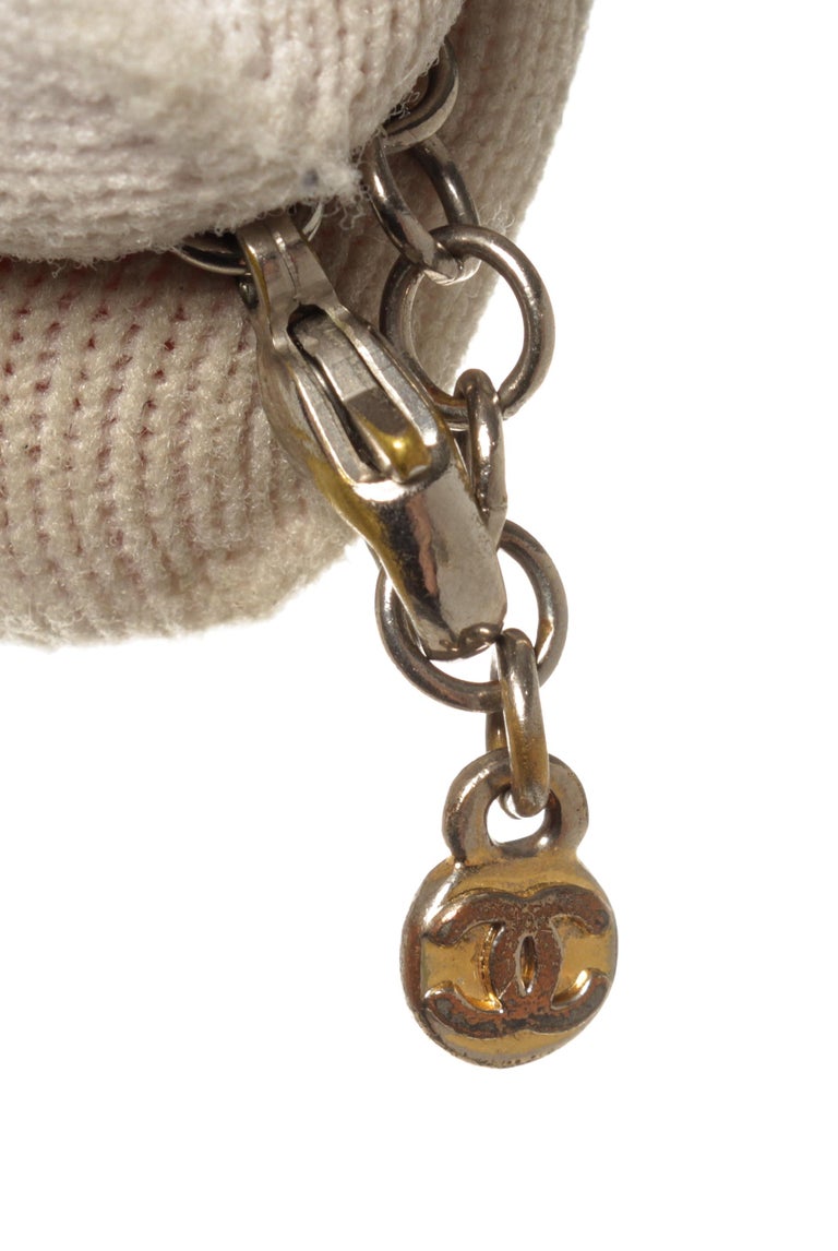 Chanel CC Logo Crystal Cluster Necklace For Sale at 1stDibs