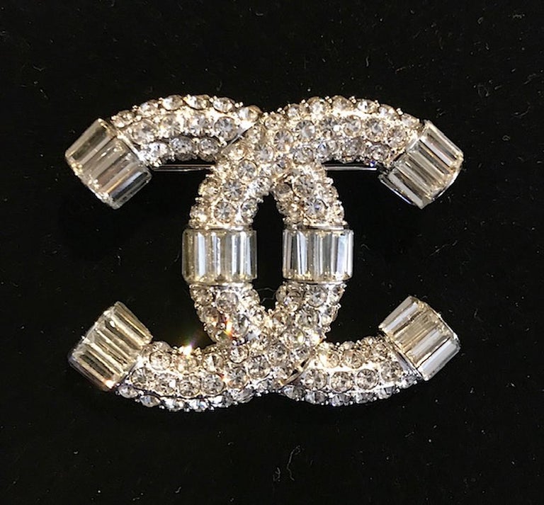 Chanel CC Logo Pave' Rhinestone Pin, 2019 at 1stDibs