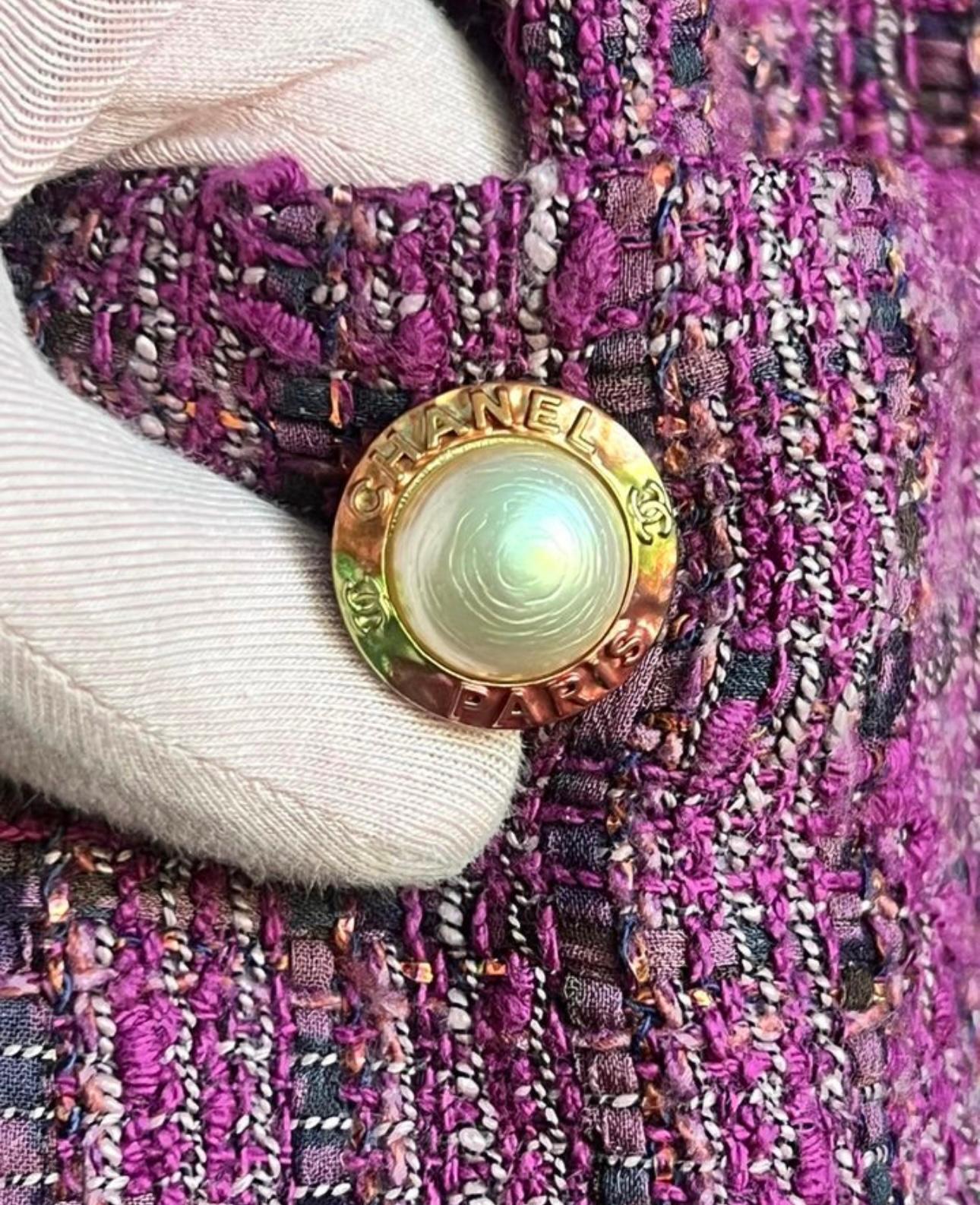 Chanel CC Pearl Buttons Purple Tweed Jacket For Sale at 1stDibs