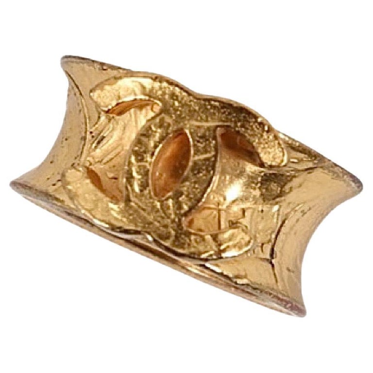 CHANEL CC Ring For Sale at 1stDibs