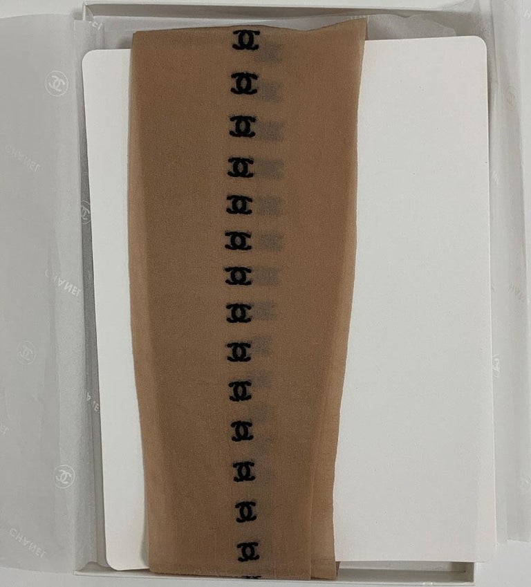 CHANEL CC Tights In Natural Veil And Black Logos at 1stDibs | chanel ...