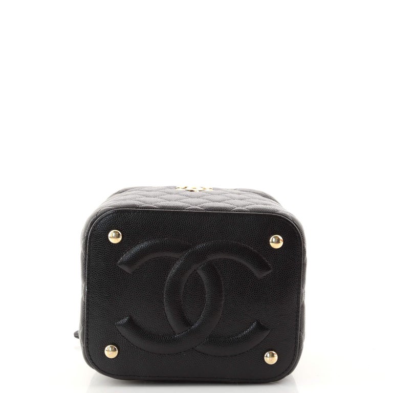 Chanel CC Top Handle Vanity Case with Chain Quilted Caviar Small For Sale at 1stDibs