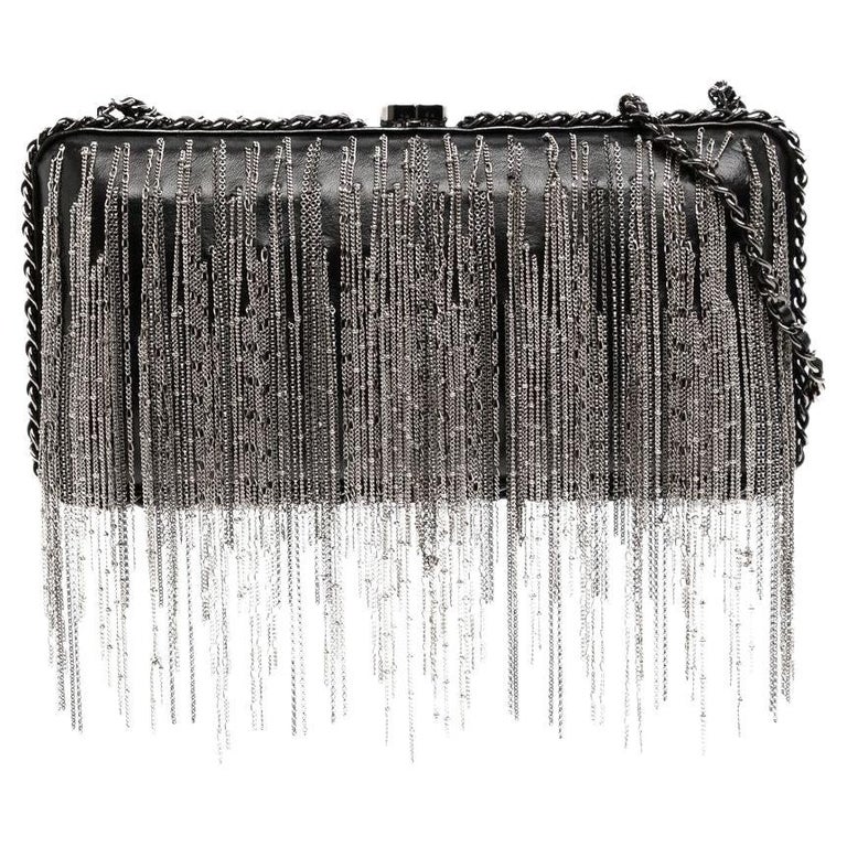 Chanel Chain Detailed Clutch For Sale at 1stDibs