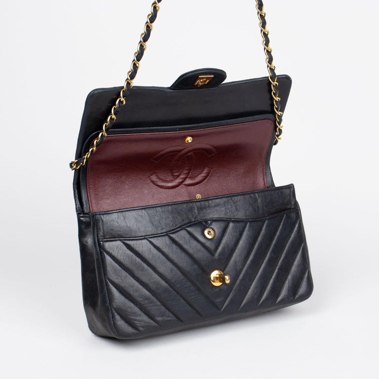 Chanel Chevron Medium Double Flap Bag For Sale at 1stDibs