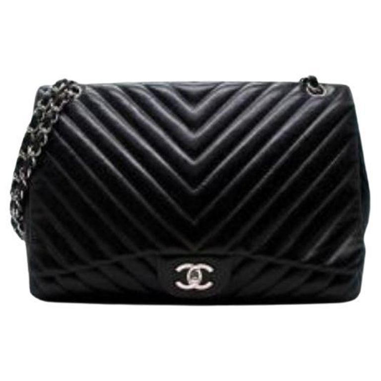 Chanel Chevron Quilted Jumbo Single Flap Bag For Sale at 1stDibs