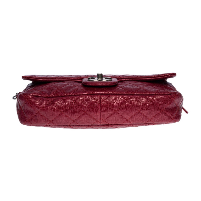 Chanel Classic Double flap shoulder bag in red caviar quilted leather ...