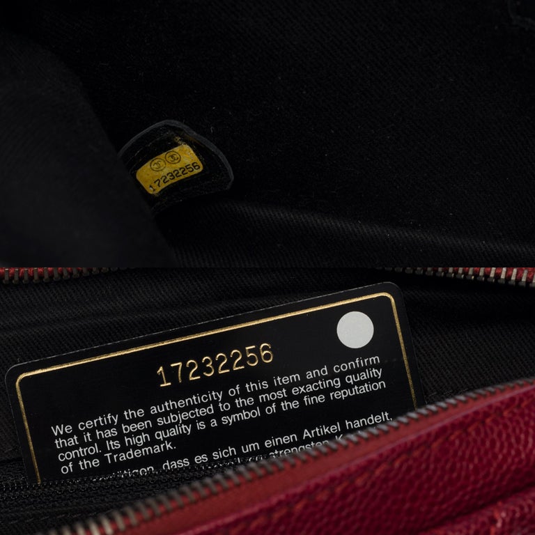 Chanel Classic Double flap shoulder bag in red caviar quilted leather ...