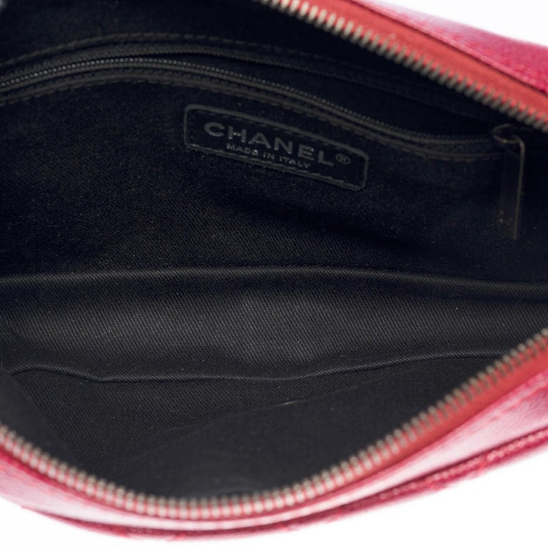 Chanel Classic Double flap shoulder bag in red caviar quilted leather ...