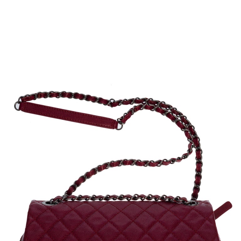 Chanel Classic Double flap shoulder bag in red caviar quilted leather ...