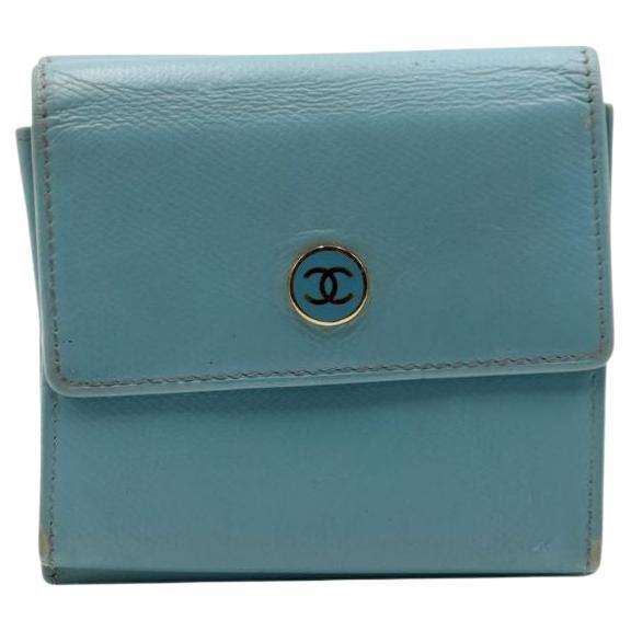 Gucci Rare Green Suede Hand Clasp Wallet c 1970s at 1stDibs | vintage ...