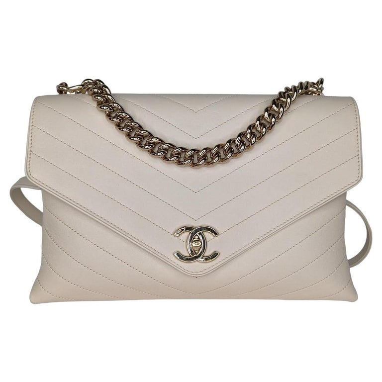 Chanel Cream Chevron Leather Coco Envelope Handbag For Sale at 1stDibs
