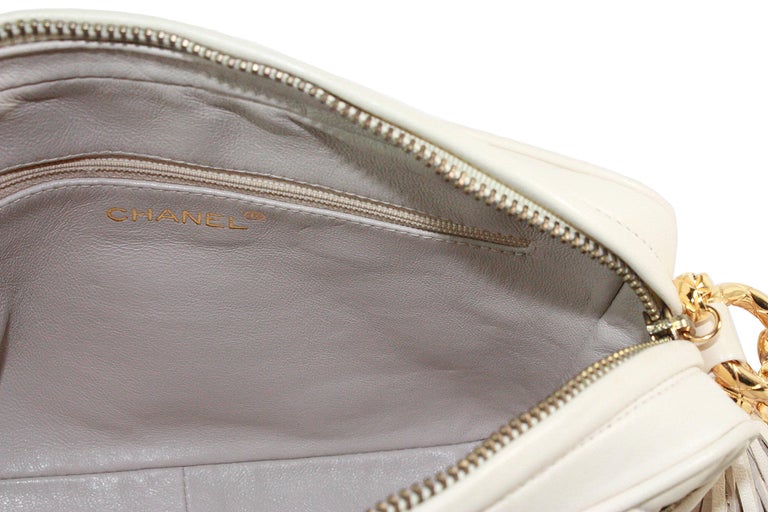 Chanel Cream Quilted Leather Crossbody Bag For Sale at 1stDibs