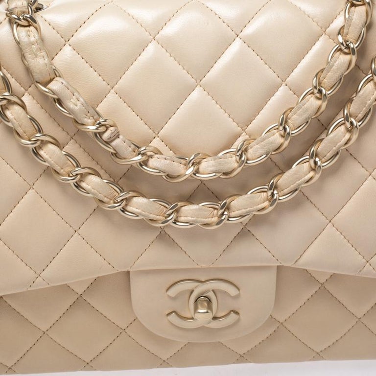 Chanel Cream Quilted Leather Jumbo Classic Single Flap Bag For Sale at ...