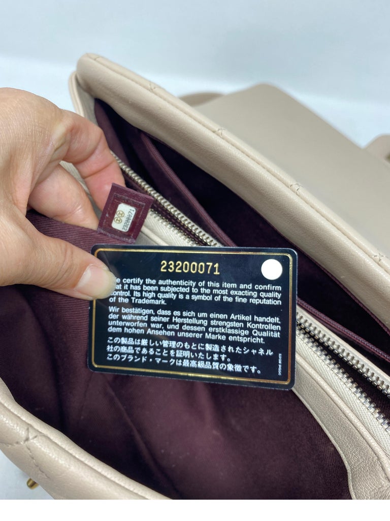 Chanel Cream Trapezio Bag at 1stDibs | chanel trapezio bag