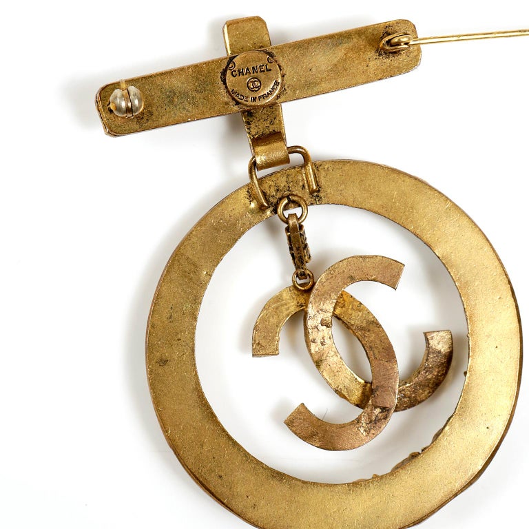 Chanel Crystal CC Large Circle Brooch Pin For Sale at 1stDibs | chanel ...