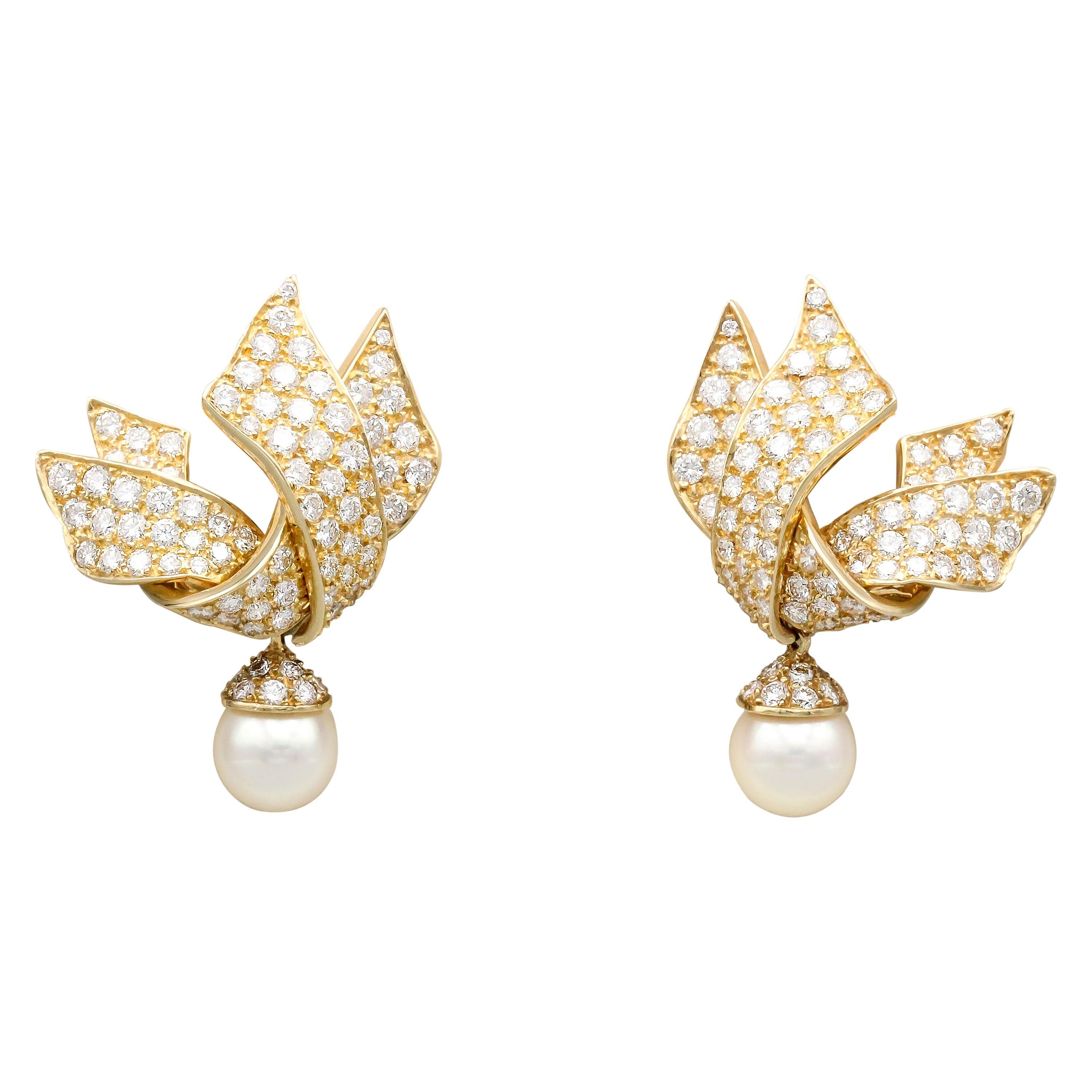 Chanel Vintage Jumbo Gold Dangling Earrings at 1stDibs