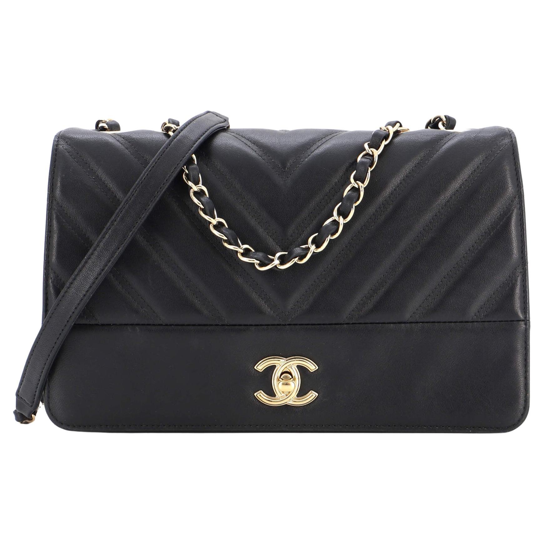 Chanel Double Stitch Full Flap Bag Chevron Lambskin Medium For Sale at ...