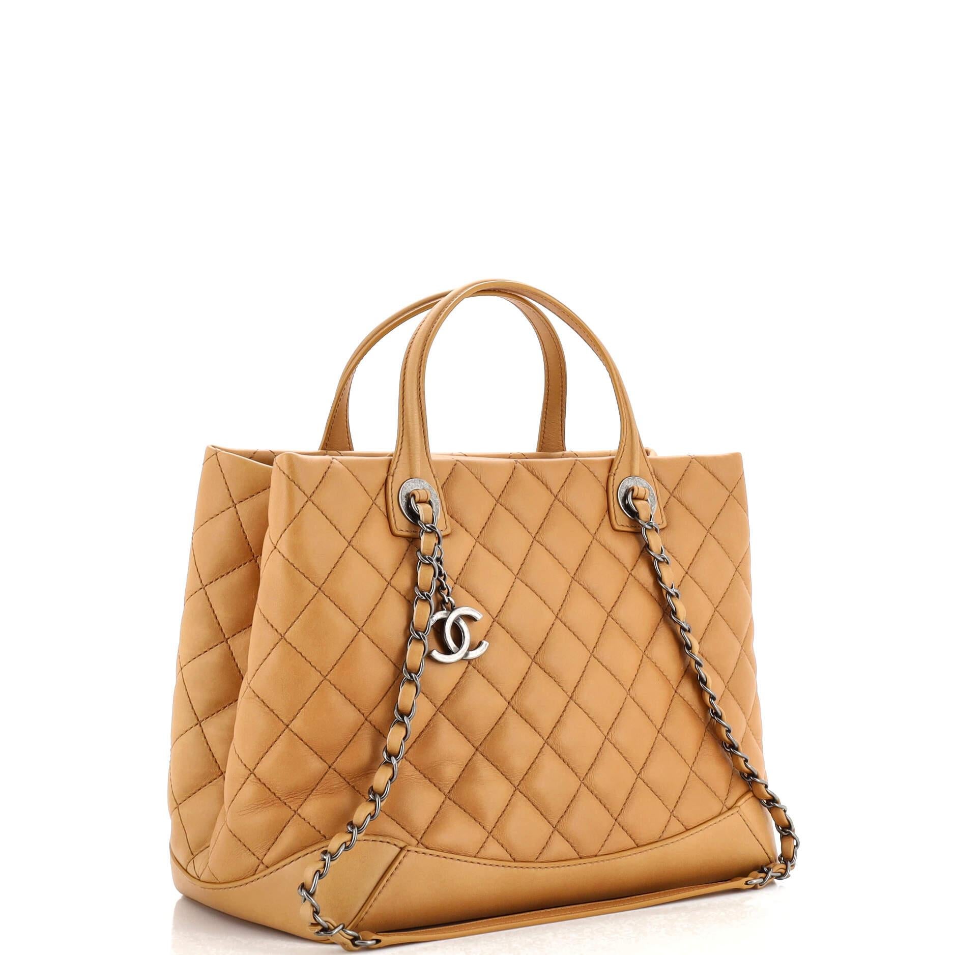 Chanel Easy Shopping Tote Quilted Calfskin Small For Sale at 1stDibs