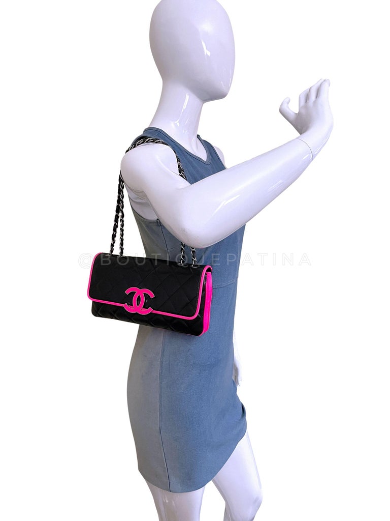 Chanel Electric Neon Pink and Black Large CC Logo Quilted Flap Bag ...