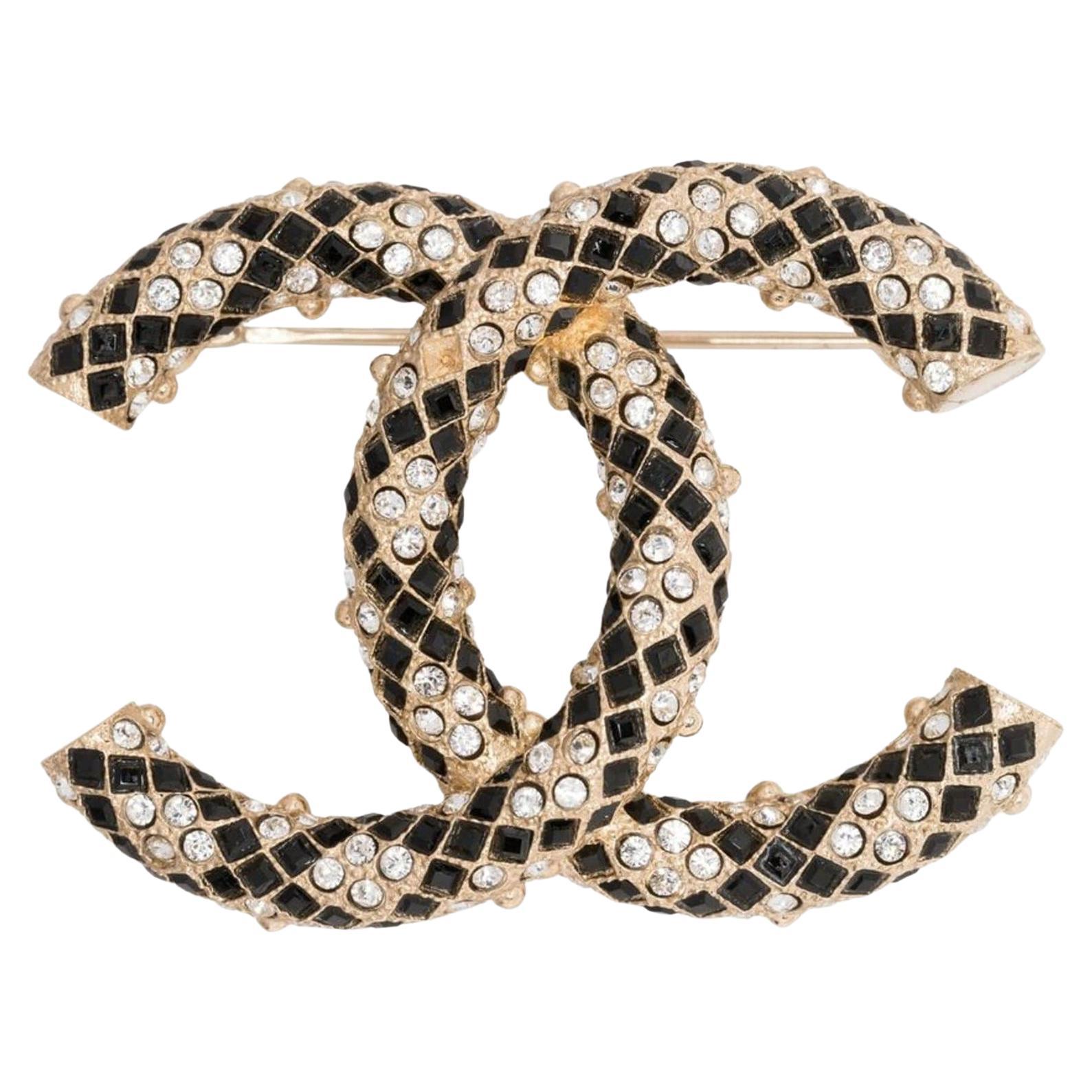 Chanel Brooches - 442 For Sale at 1stDibs | chanel brooch dupe, cc ...