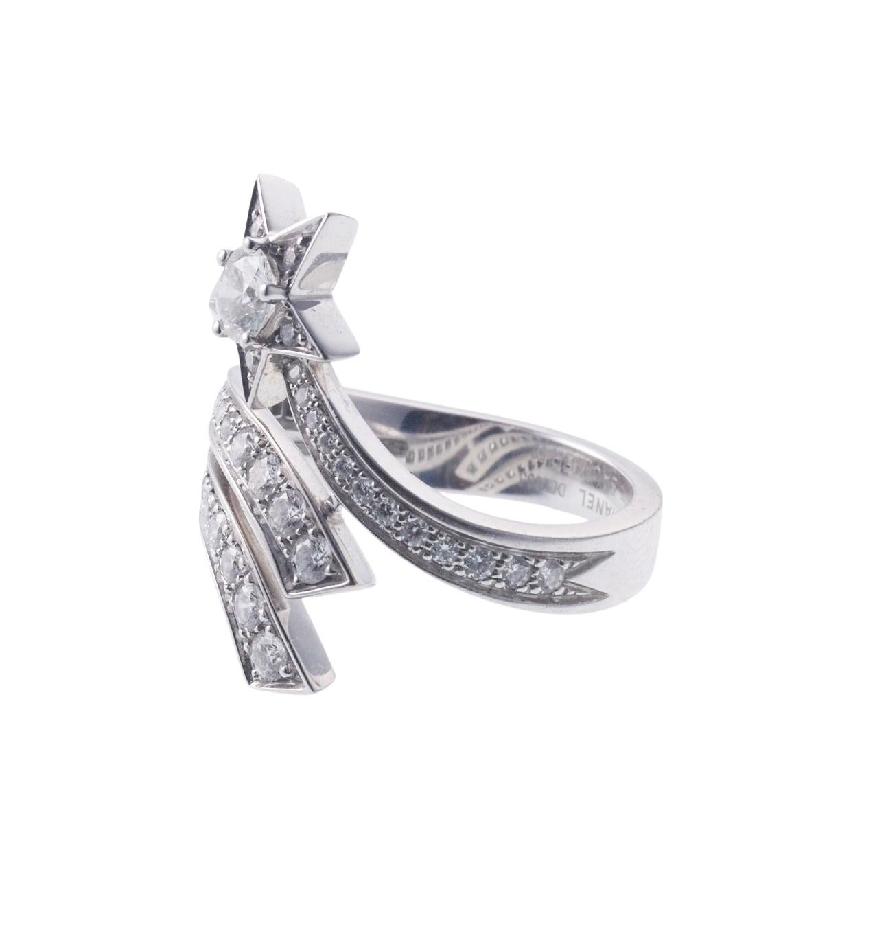 Chanel Etoile Filante Diamond Gold Star Ring For Sale at 1stDibs