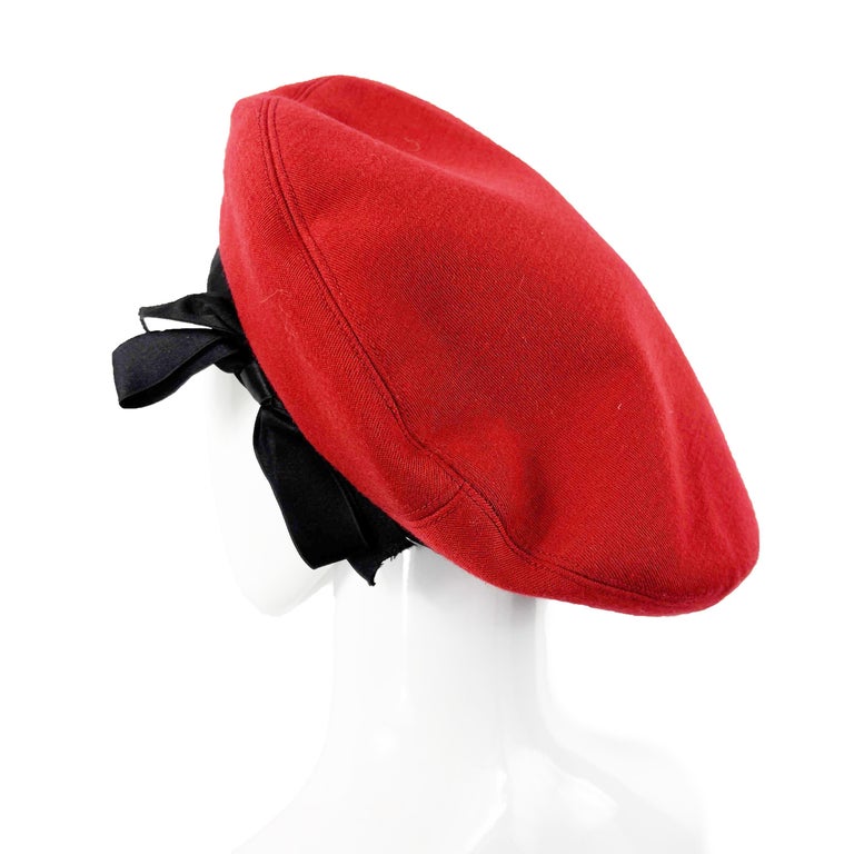 Chanel Excellent 1980s Vintage Black Bow Red Beret 84A -80s Medium Hat ...