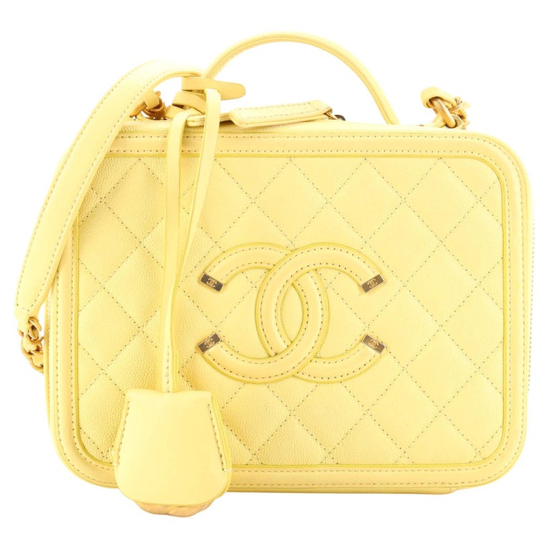 Chanel Filigree Vanity Case Quilted Caviar Medium For Sale at 1stDibs