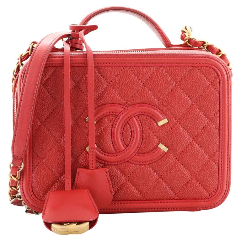 Chanel Filigree Vanity Case Quilted Caviar Medium For Sale at 1stDibs