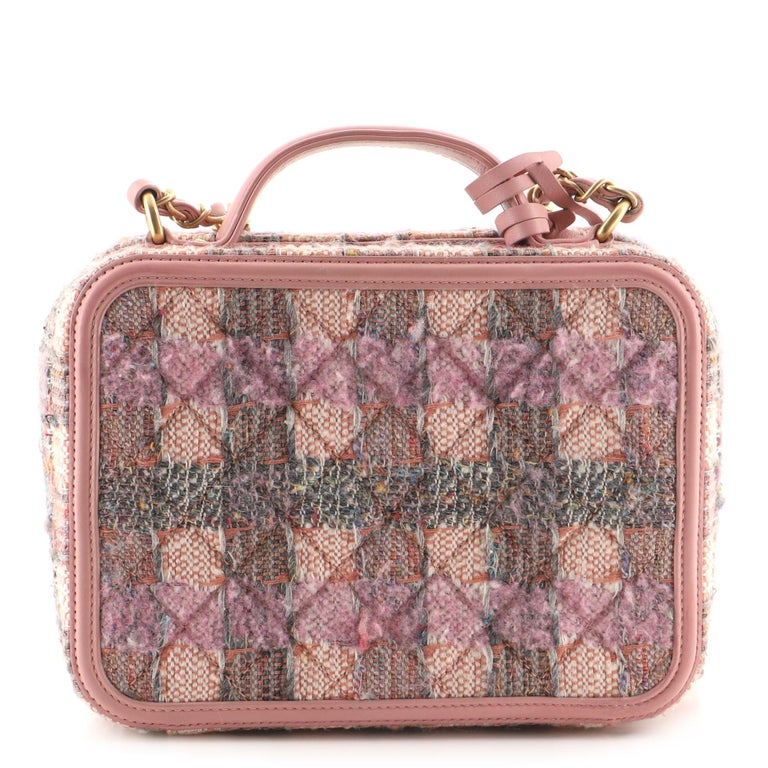 Chanel Filigree Vanity Case Quilted Tweed Medium For Sale at 1stDibs