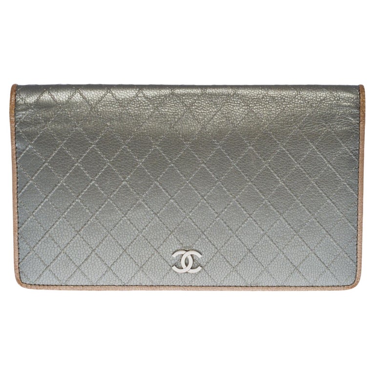 Chanel Flap Wallet in Metallic Silver lambskin leather and Gold-tone ...