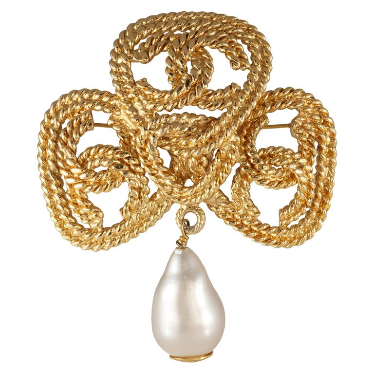 Chanel Gold CC Pearl Drop Pin For Sale at 1stDibs