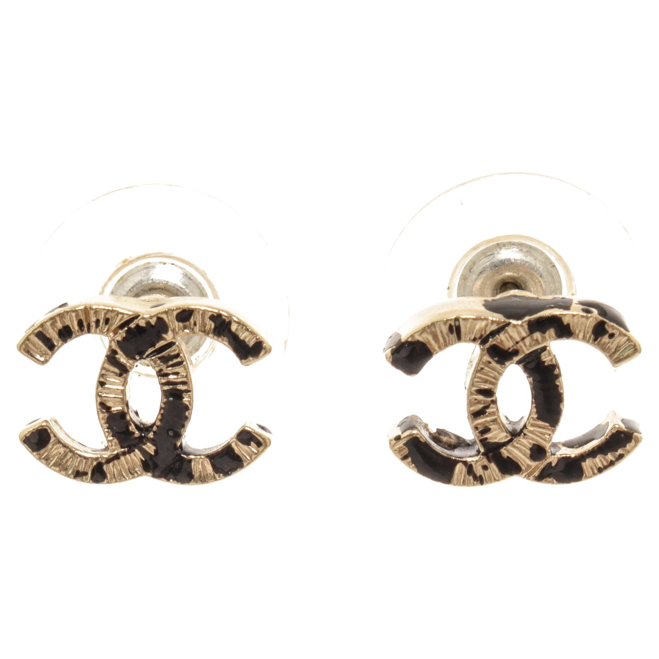 Chanel Gold-tone Faux Pearl Crystal CC Stud Earrings For Sale at 1stDibs