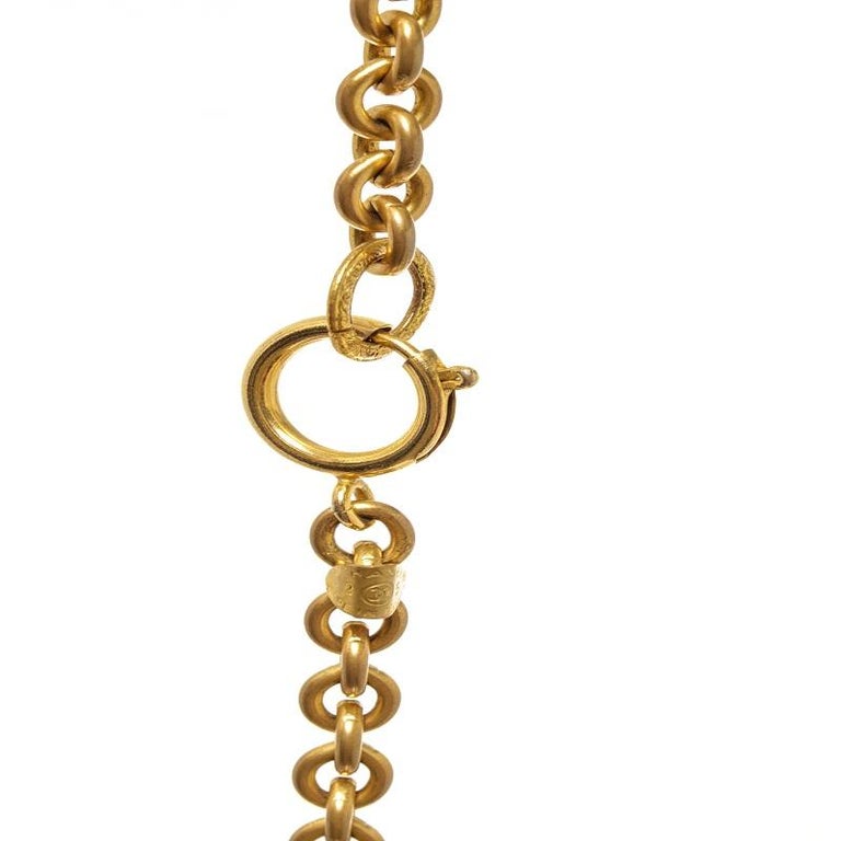 Chanel Gold Interlocking CC Necklace at 1stDibs