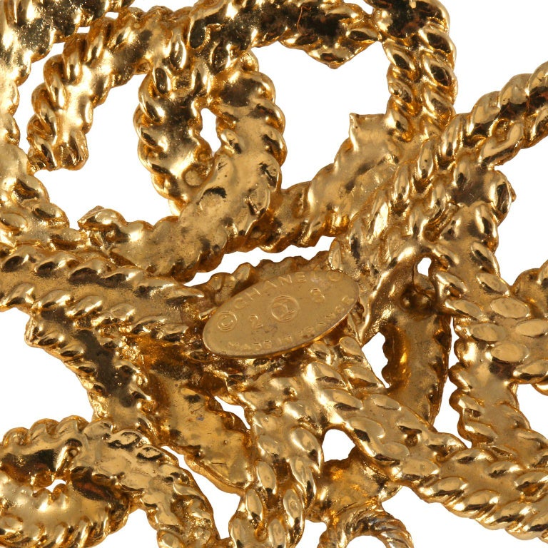 Chanel Gold CC Pearl Drop Pin For Sale at 1stDibs