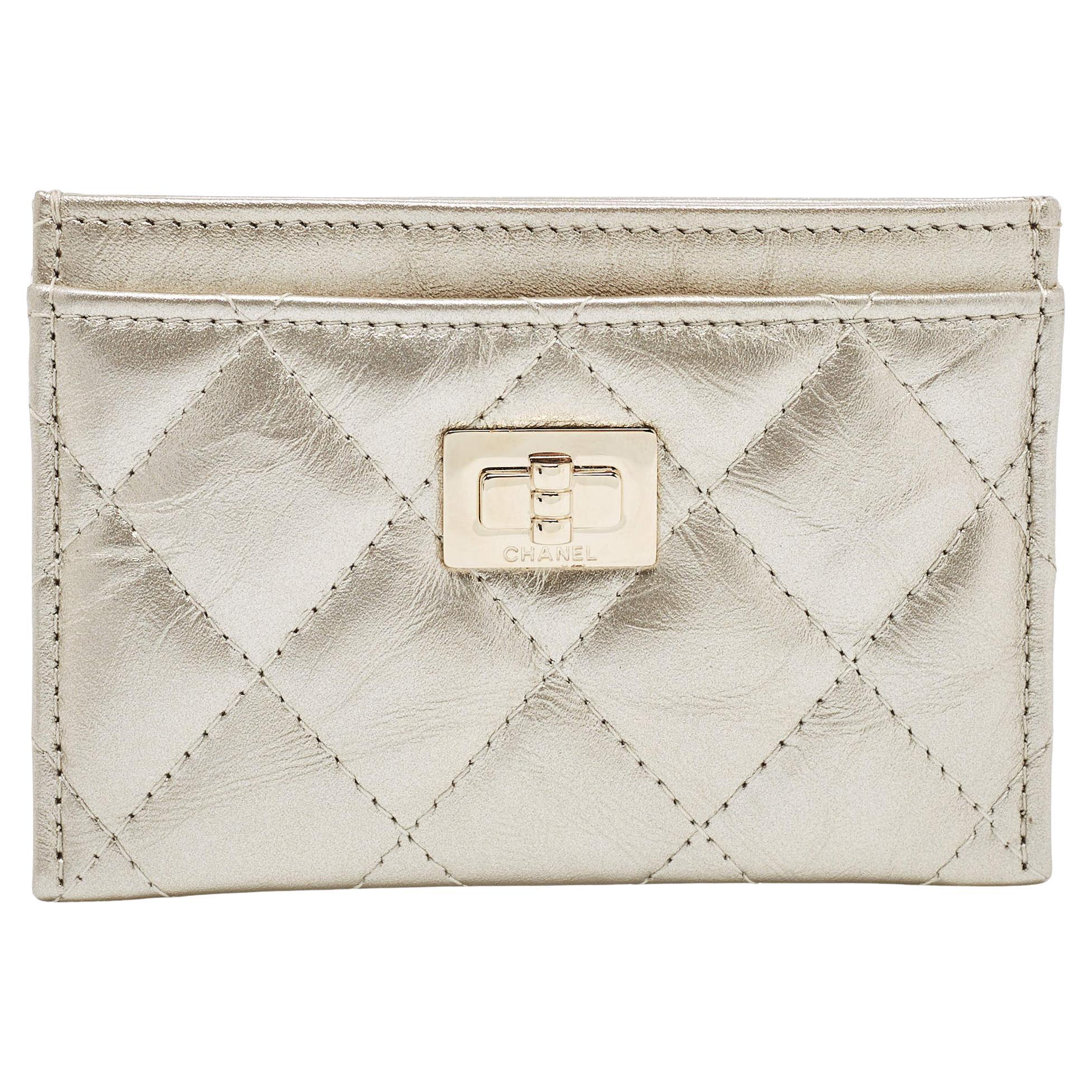 Chanel Gold Quilted Leather Reissue Card Holder For Sale at 1stDibs