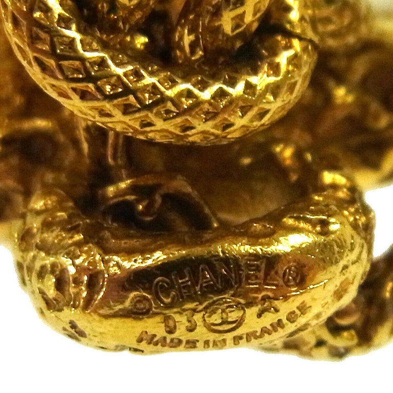 Chanel Gold Textured Charm Medallion Chain Drape Drop Evening Necklace ...