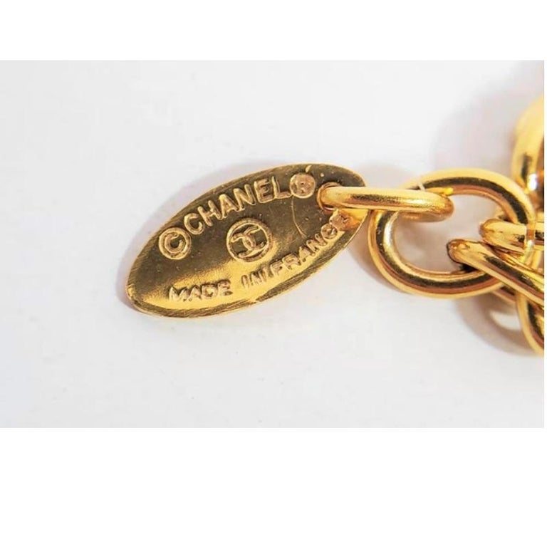 Chanel Gold-tone Metal CC Quilted Logo Pendant Necklace For Sale at 1stDibs