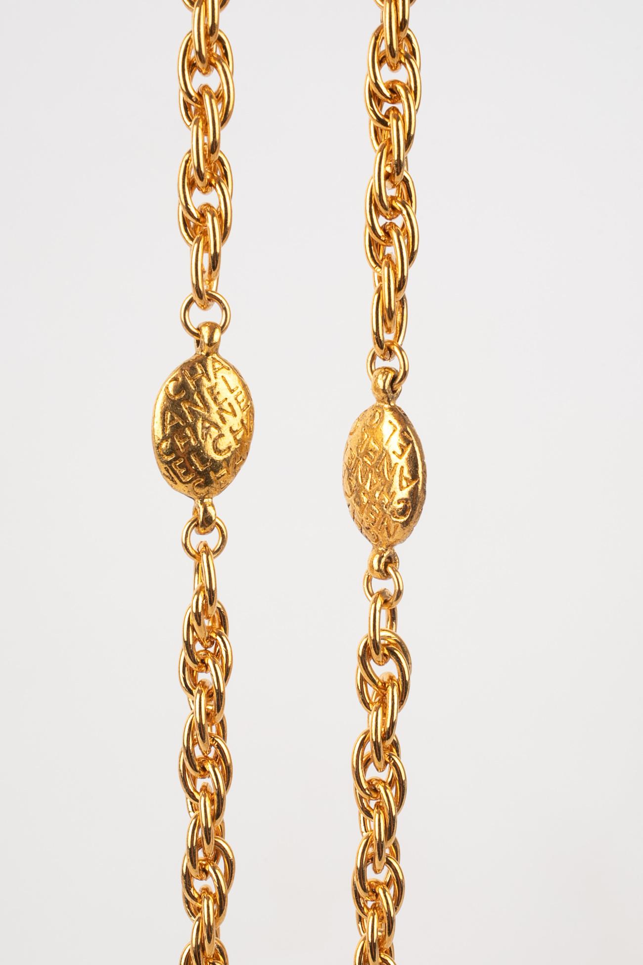 Chanel golden necklace For Sale at 1stDibs
