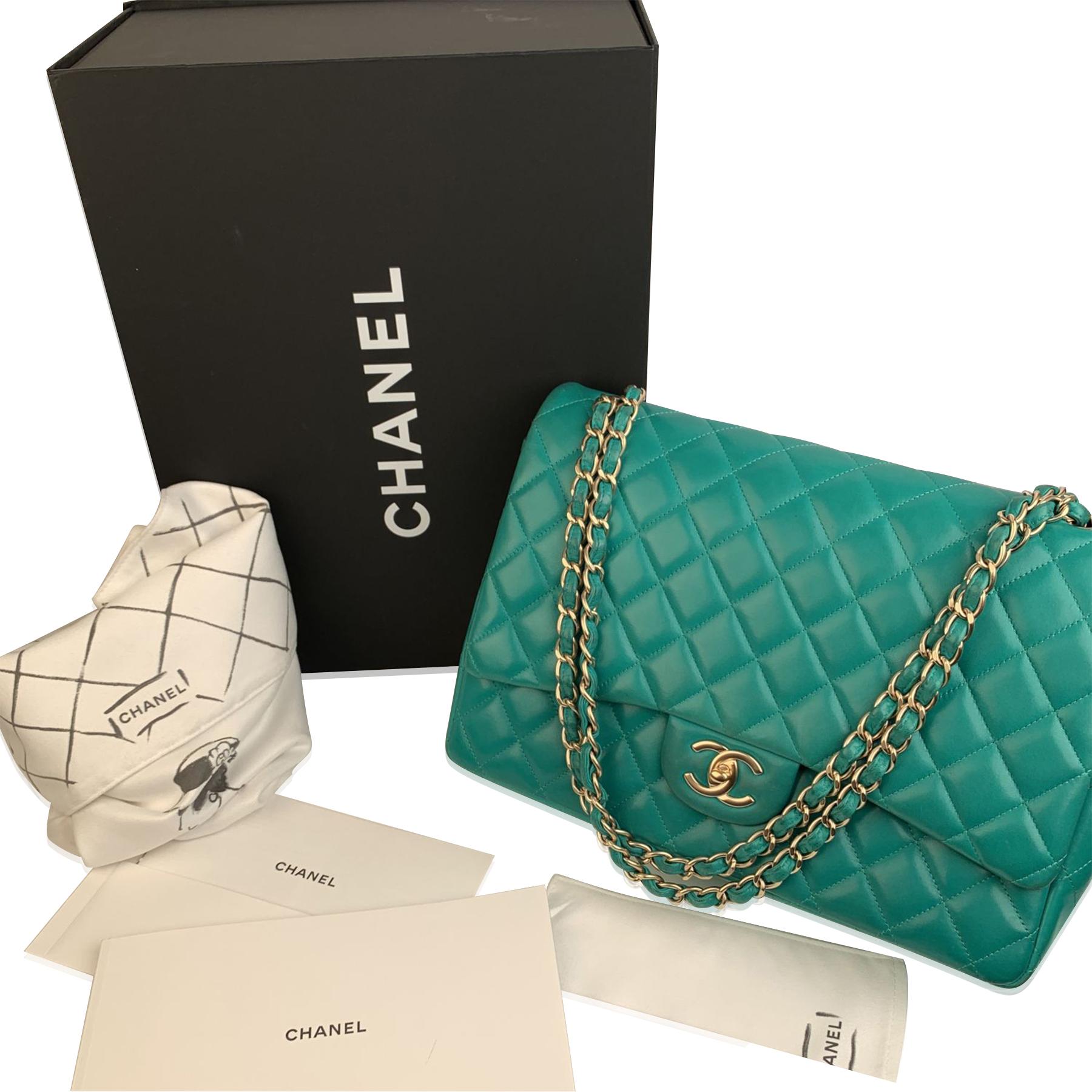 Chanel Green Quilted Leather Maxi Classic Flap 2.55 Shoulder Bag For ...