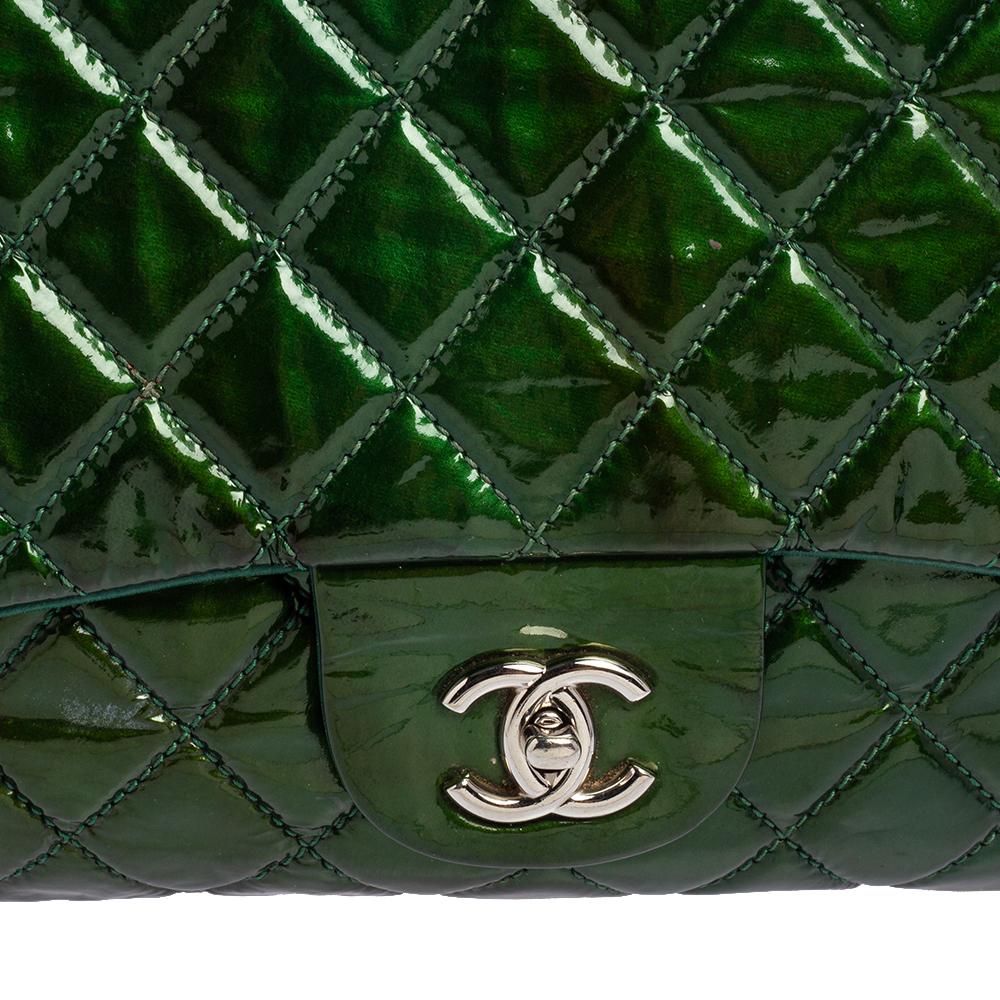 Chanel Green Quilted Patent Leather Jumbo Classic Single Flap Bag at ...
