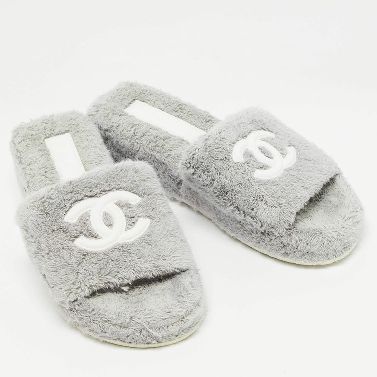Chanel Grey/White Fabric CC Platform Slides Size 37 For Sale at 1stDibs