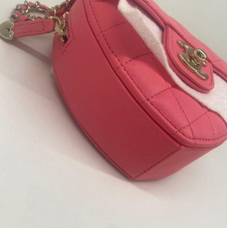 Chanel Heart Bag Pink Small For Sale at 1stDibs