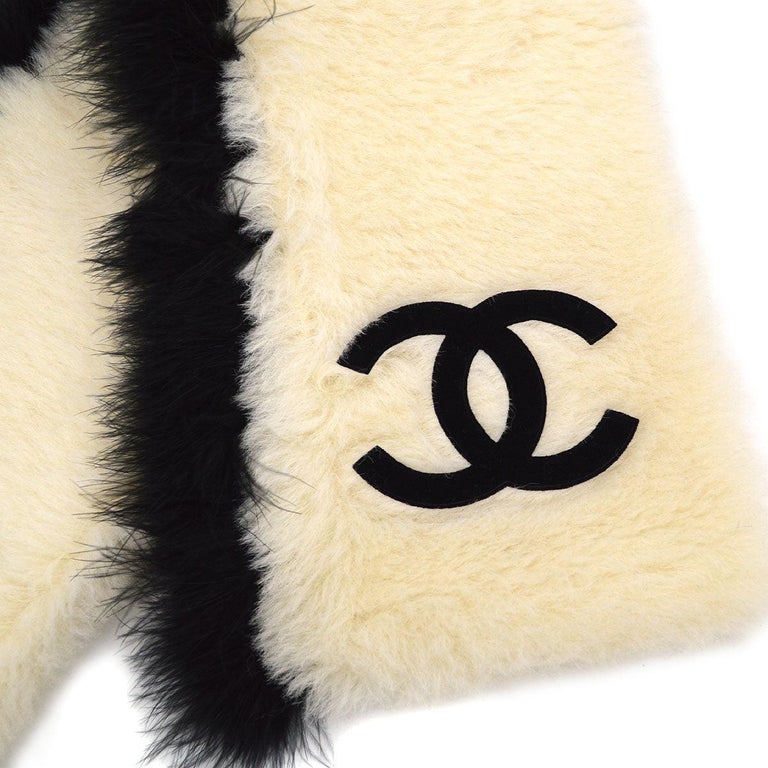 CHANEL Ivory Black CC Logo Fur Cotton Wool Blend Scarf For Sale at 1stDibs