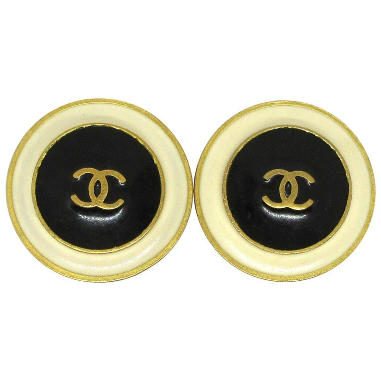 Chanel Ivory Black Gold Enamel Metal Round Evening Stud Button Earrings ...